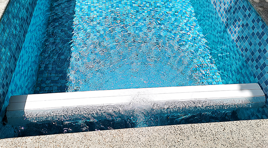 BOREE Floating Slatted Pool Cover System Case in Guangzhou